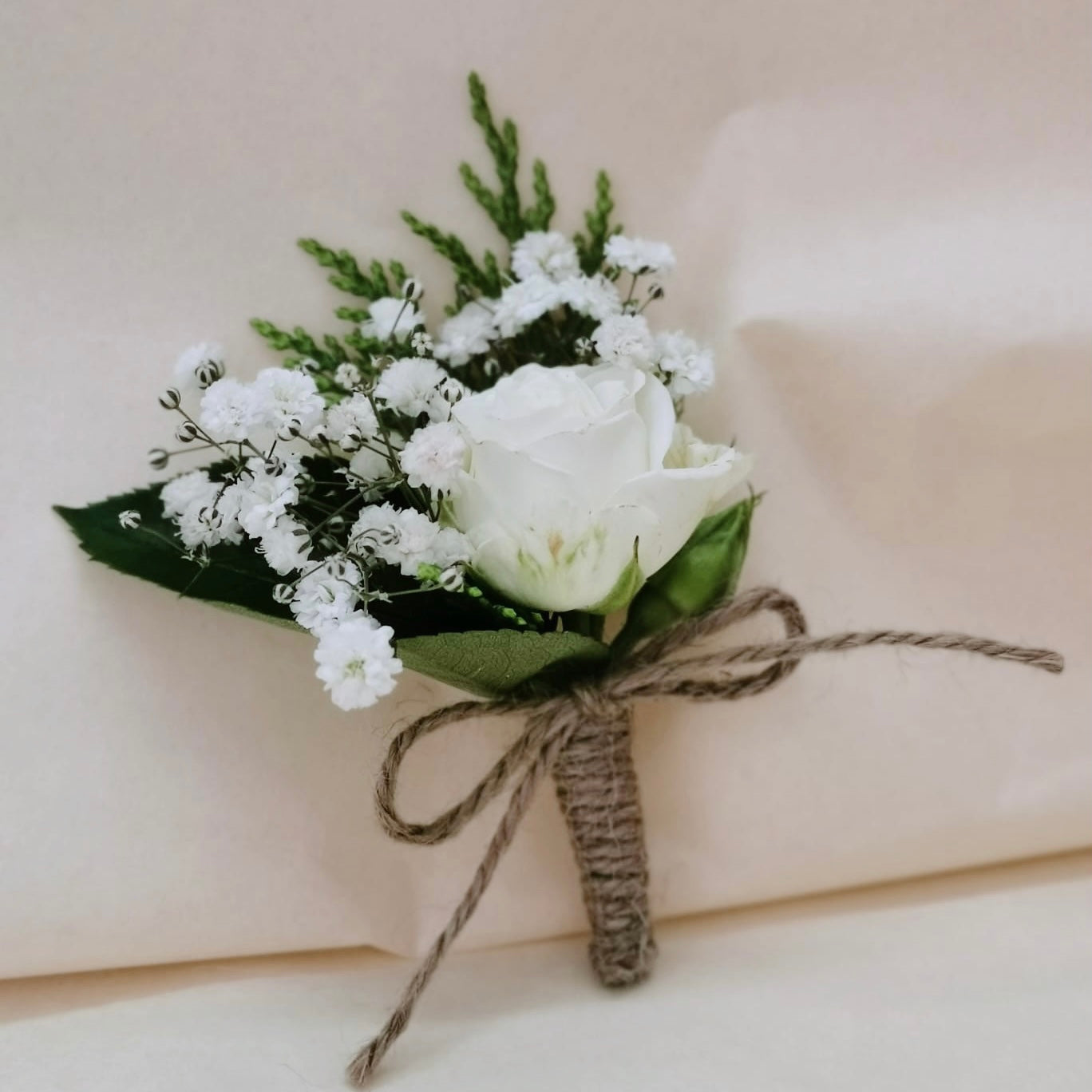 Fresh Flower Buttonhole White - Wedding Flowers Orewa | ABOUT YOU NZ ...